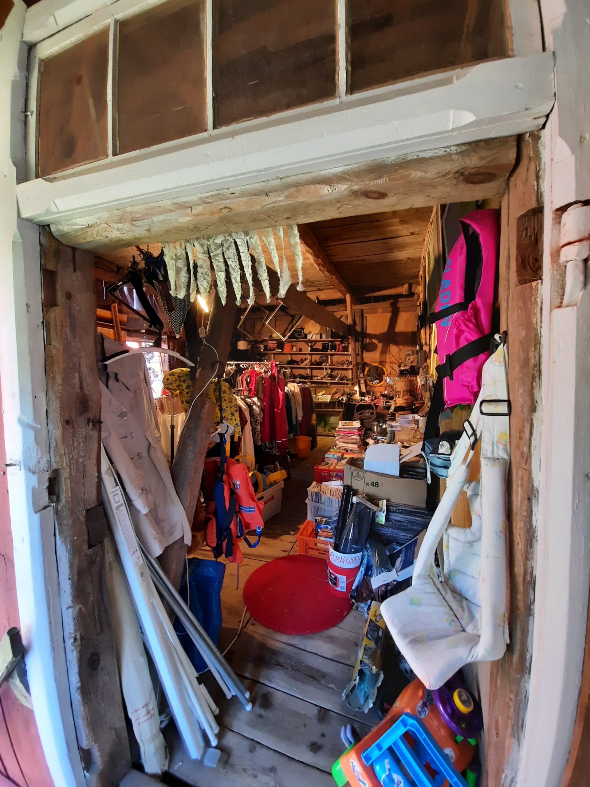 Kirpputorit ja antiikkikaupat - Visit Kustavi